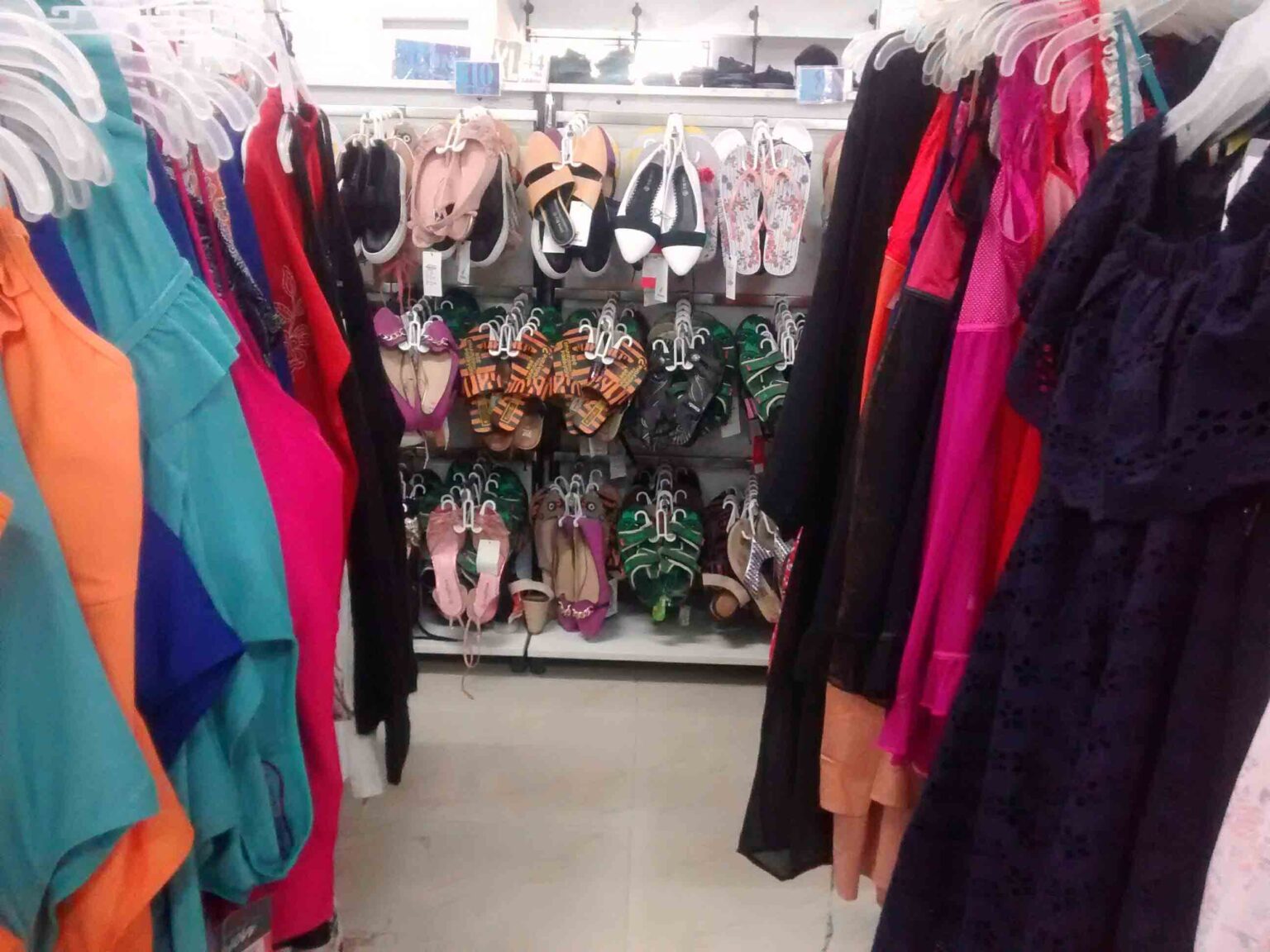 3 Tips to Start Your Own Boutique from Home - Hunar Online Courses - Blog